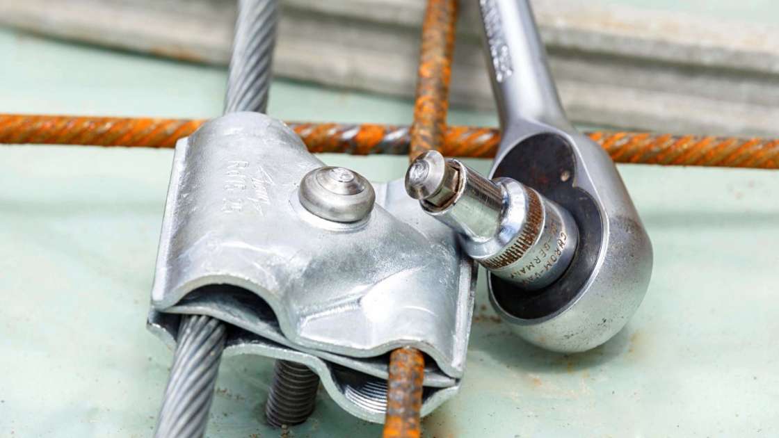 Maxi MV clamp
